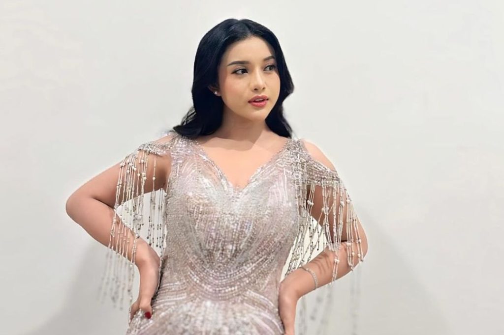 Profil Biodata Desy Thata Lengkap, Umur, Agama, dan Instagram Asli – Lagi Trending