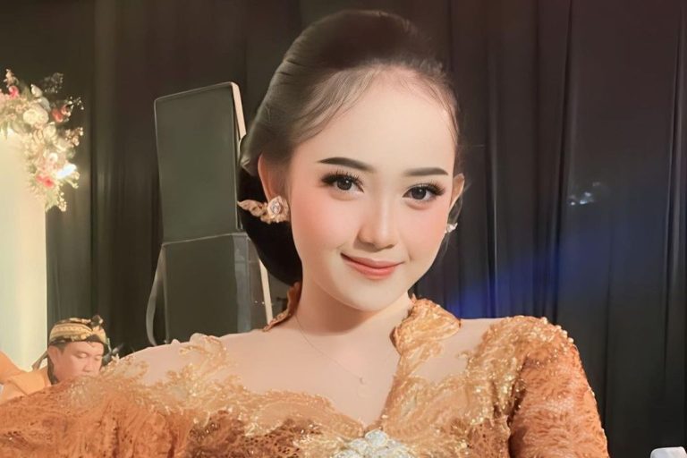 Profil Biodata Silvy Kumalasari Lengkap, Asal, Umur, Agama dan Pasangan ...