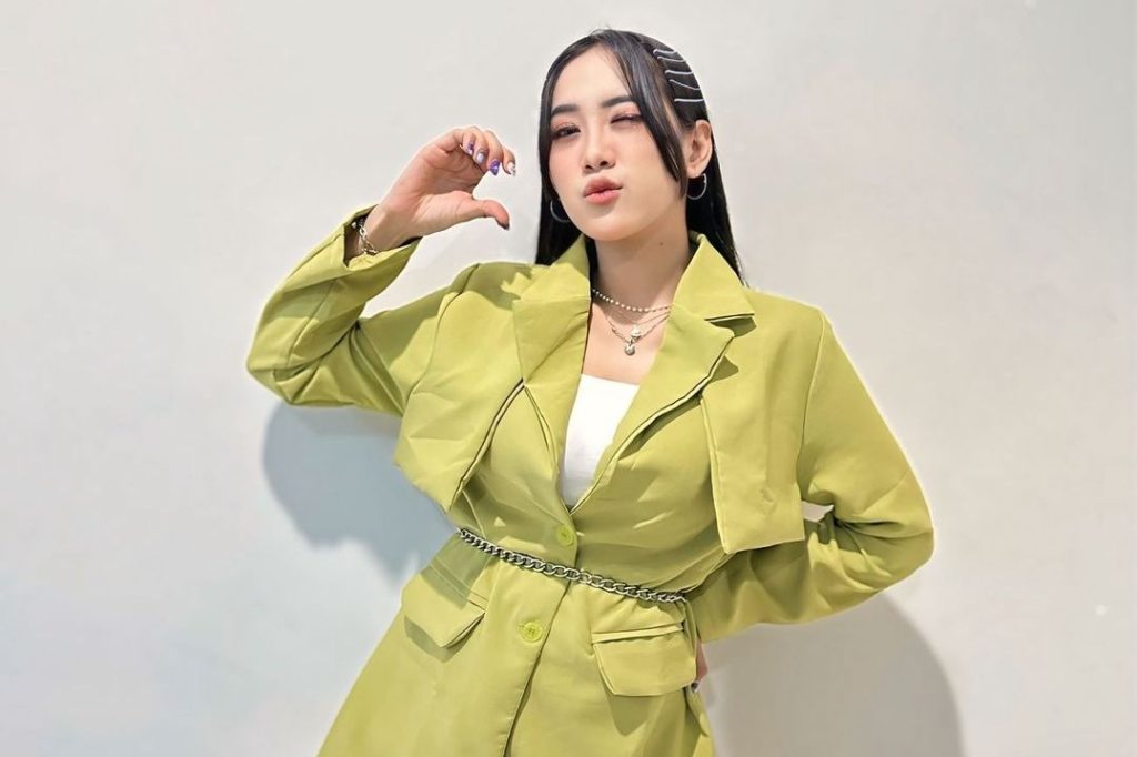 Profil Biodata Nonik Aprilia Lengkap, Penyanyi Cantik Asal Sragen, Jawa Tengah – Lagi Trending