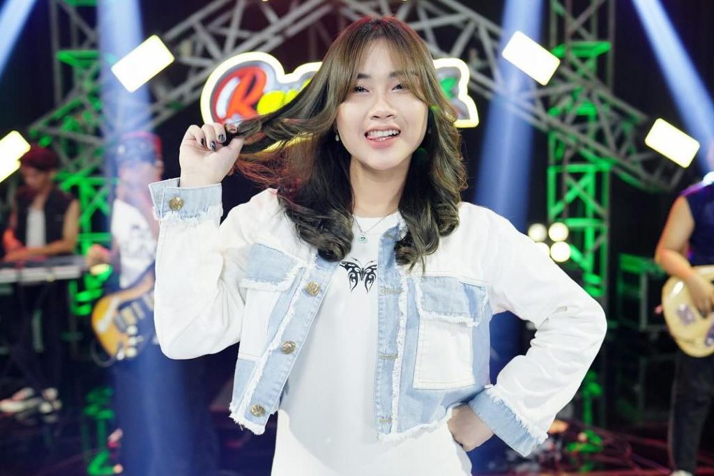 Profil Biodata Dike Sabrina Lengkap, Umur, Asal dan Agamanya – Lagi Trending